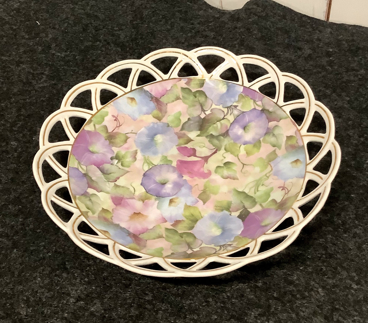 Morning Glory Plate – Queen Bee Creations Home